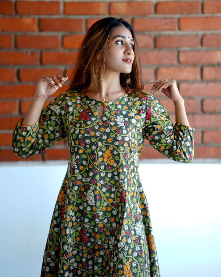 Kurtis - Cotton - Kalamkari – Scarlet Thread